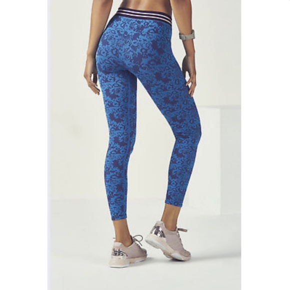 Fabletics | Pants & Jumpsuits | Fabletics Seamless 78 Leggings Blue ...